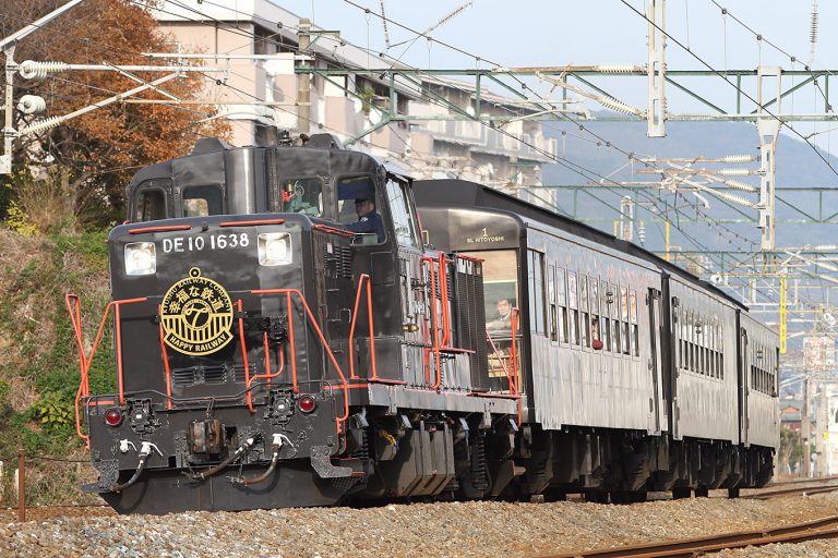 DE10 1755 | 貨物列車と機関車の写真館