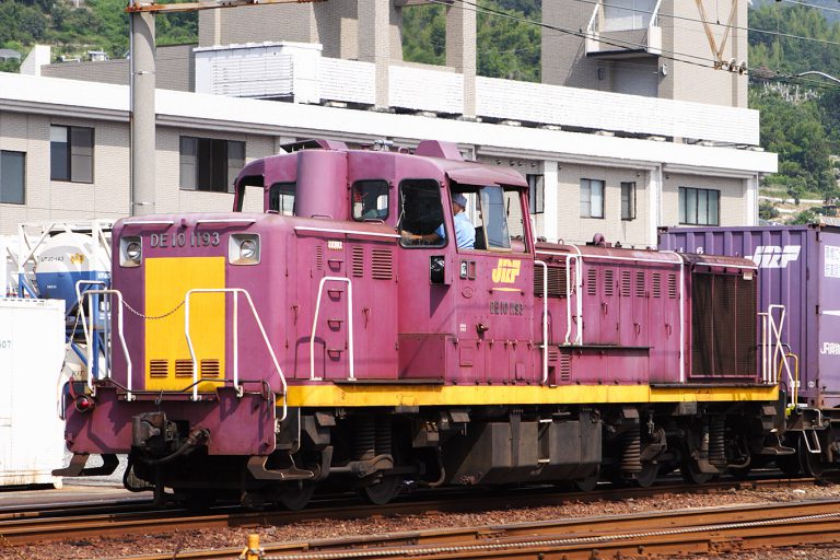 EF65 104 | 貨物列車と機関車の写真館