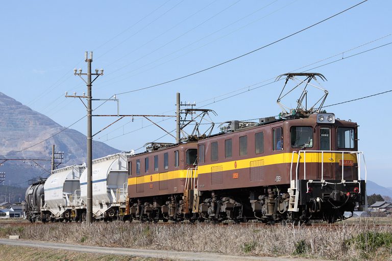 DD45 2 四日市駅太平洋セメント専用線 | 貨物列車と機関車の写真館