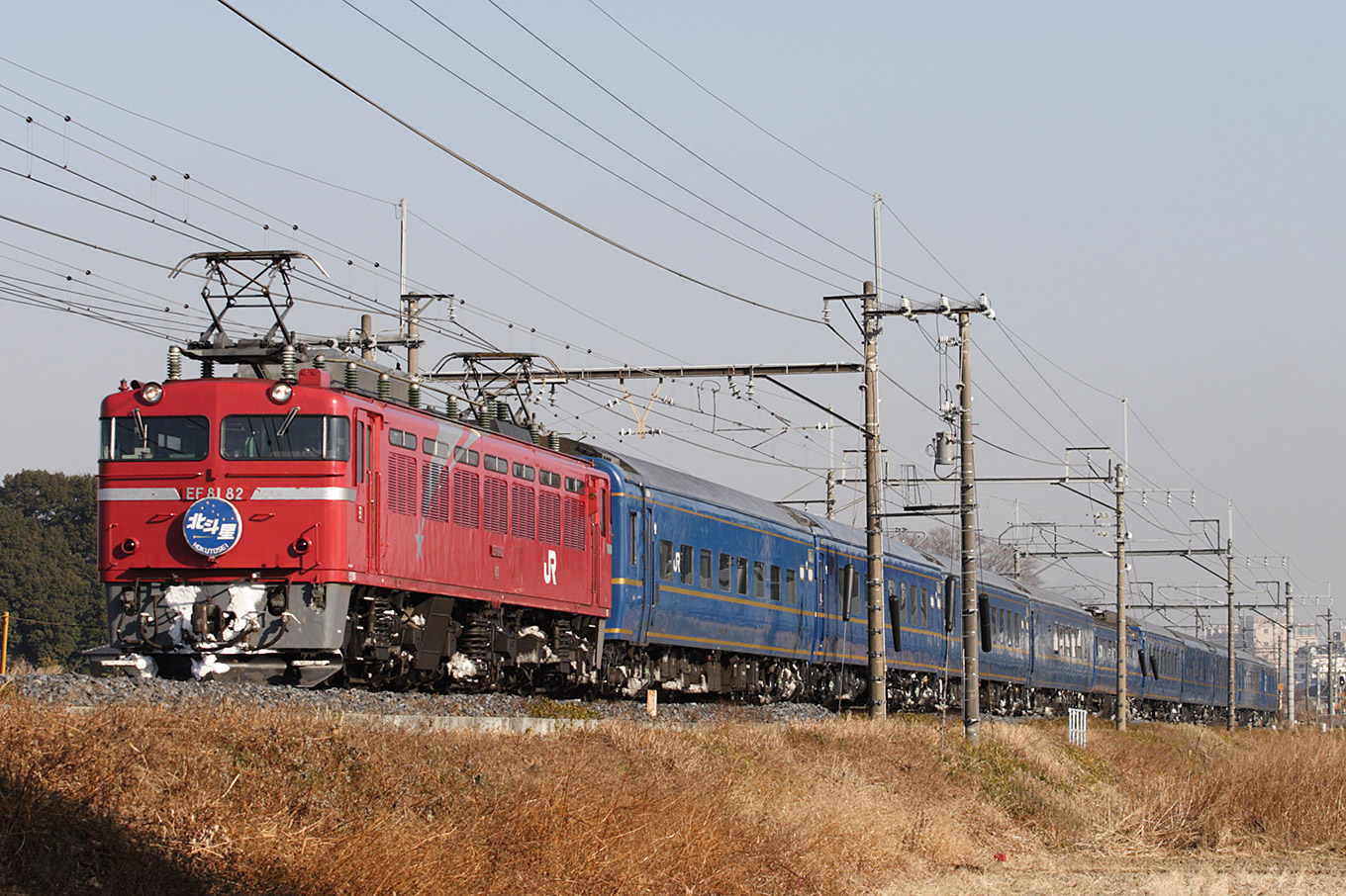 EF81 82 | 貨物列車と機関車の写真館
