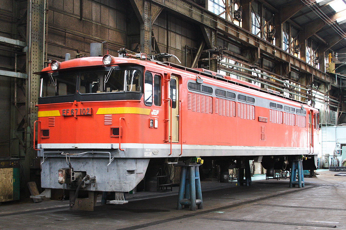 EF67 102 | 貨物列車と機関車の写真館