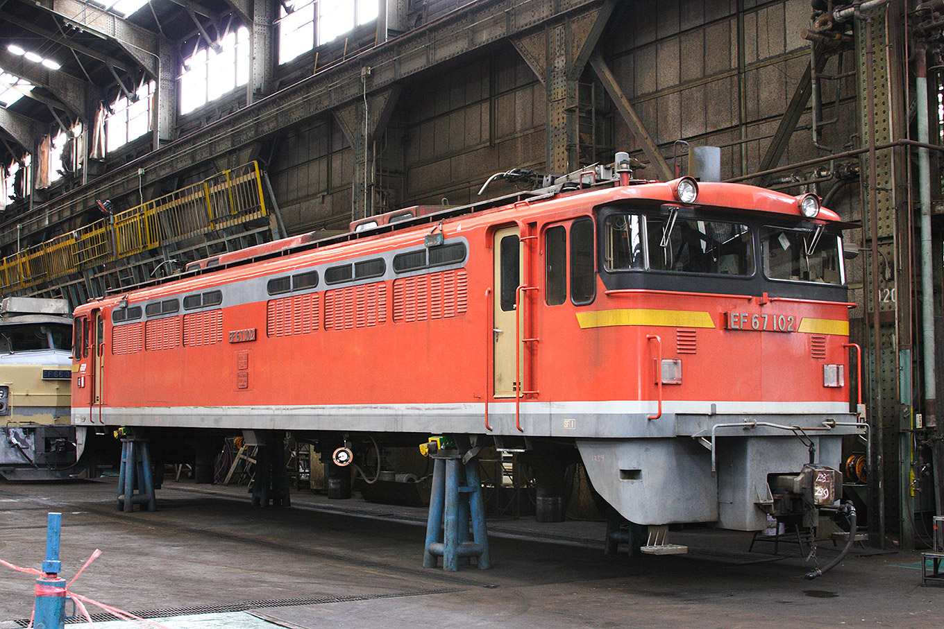 EF67 102 | 貨物列車と機関車の写真館