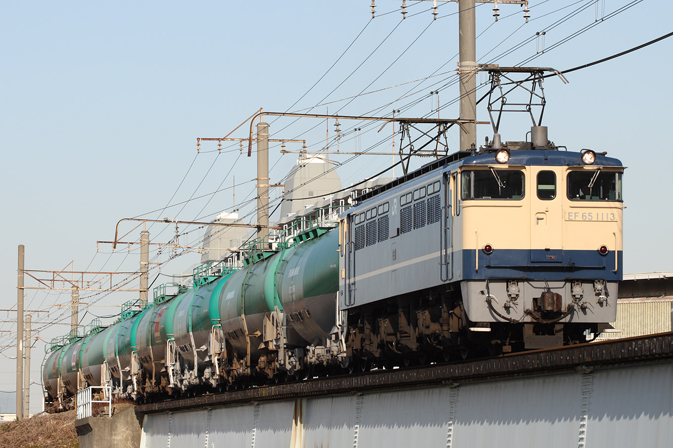 EF65 1113 | 貨物列車と機関車の写真館