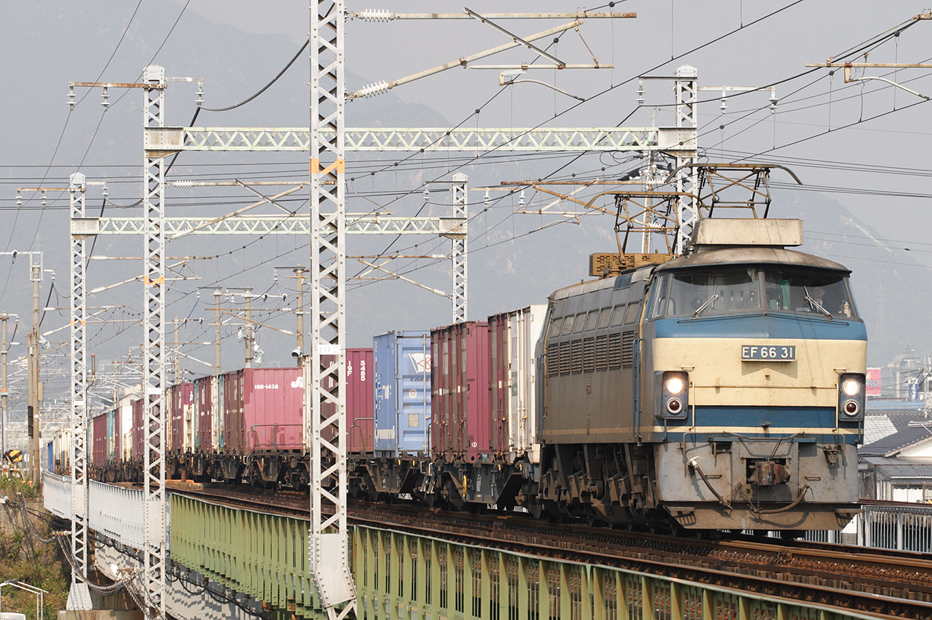 EF66 31 | 貨物列車と機関車の写真館