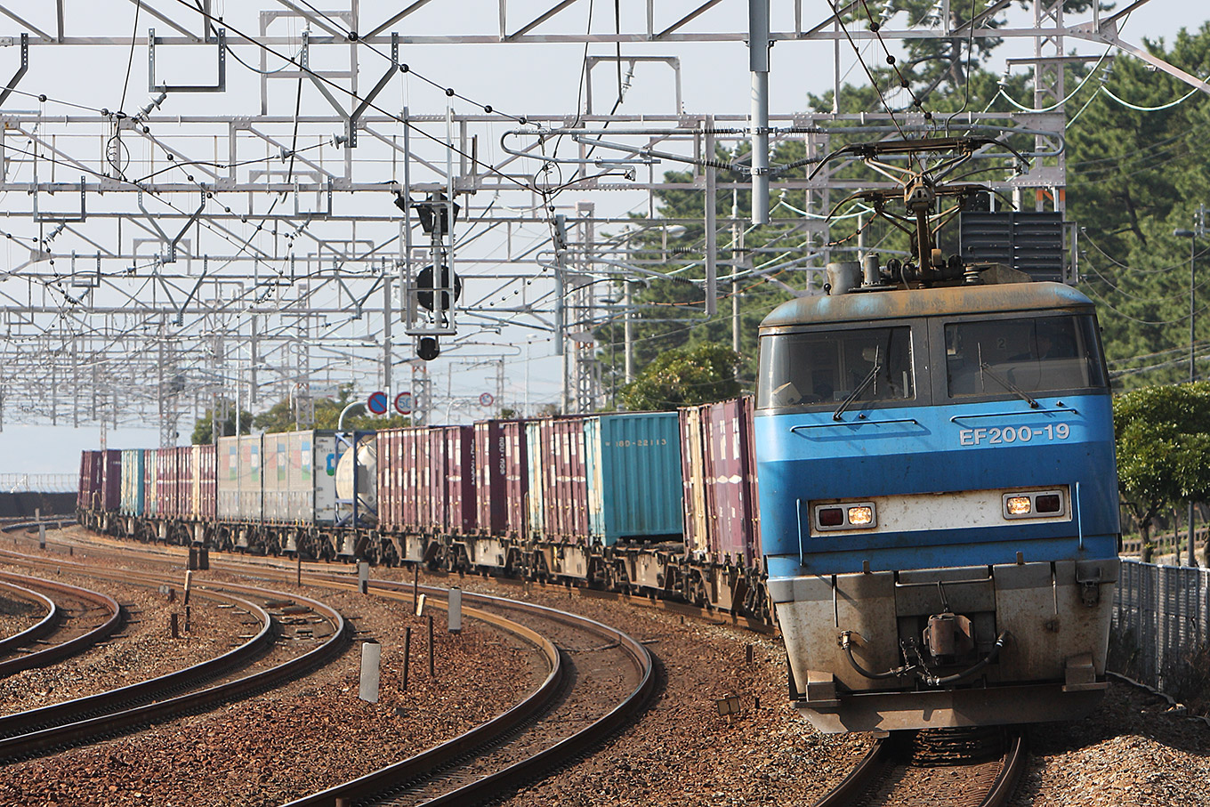 EF200 19 | 貨物列車と機関車の写真館